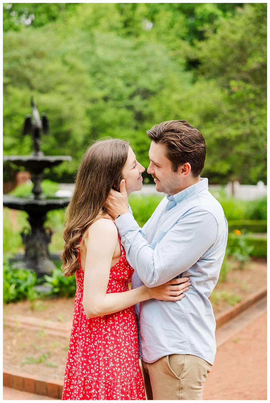 Athens Botanical Gardens Engagement Photos - christyhydephotography.com