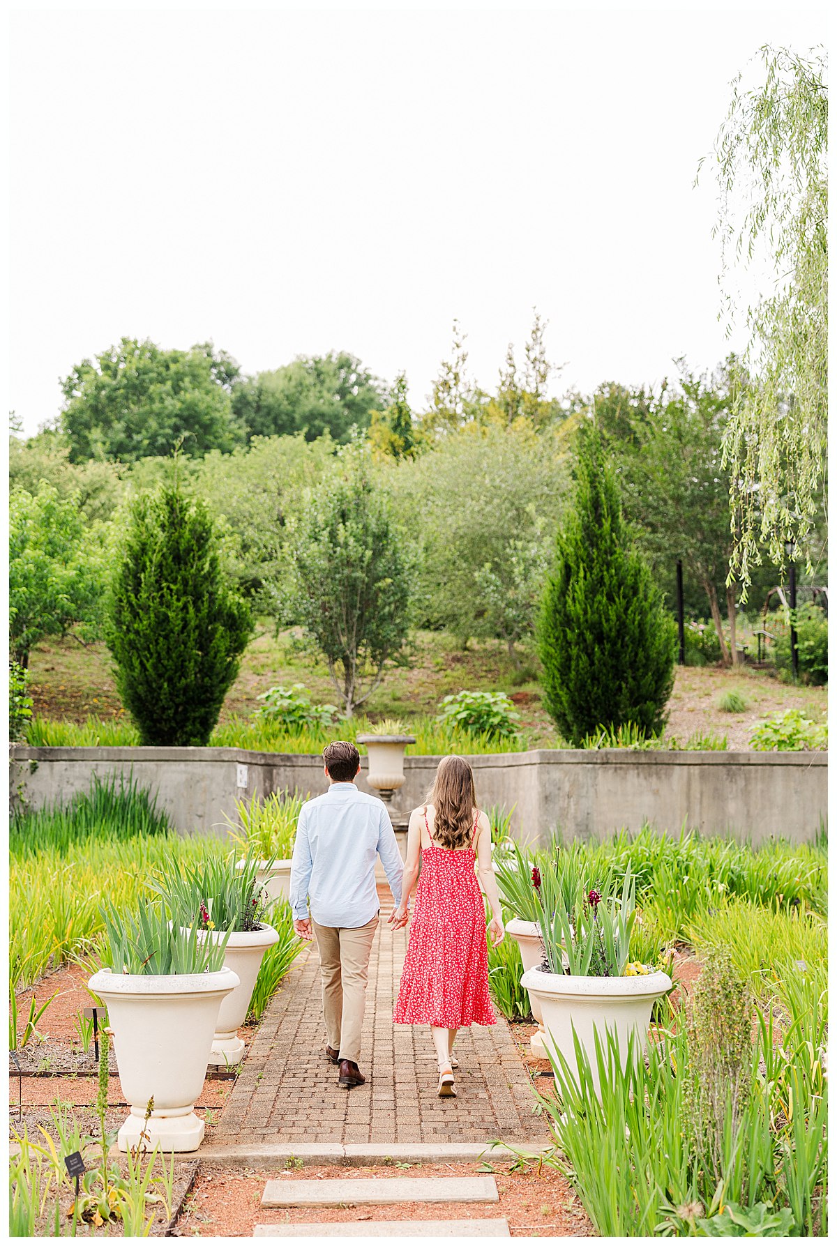 Athens Botanical Gardens Engagement Photos - christyhydephotography.com